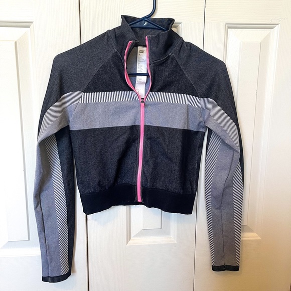 Fabletics | Tops | Fabletics Cropped Zip Up | Poshmark